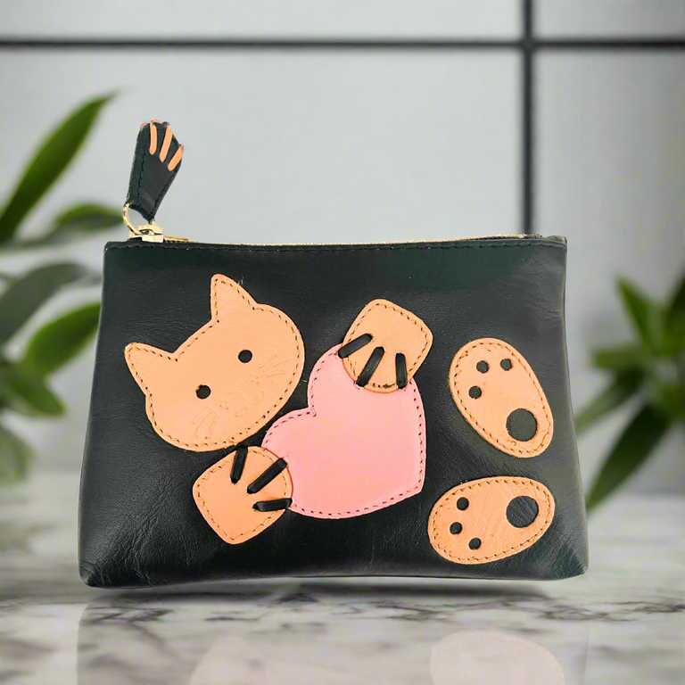 Ciccia Catsanova Black Leather Cat Coin Purse – Heart & Paw Appliqué