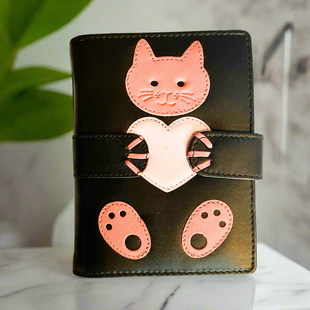 Ciccia Catsanova Leather Flap Purse – Pink Cat & Heart Design