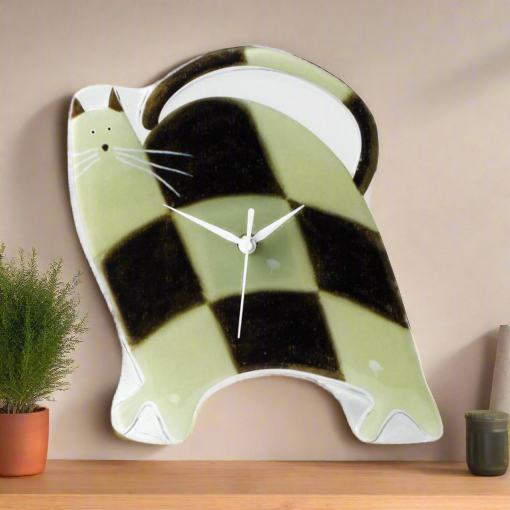 Govinder Nazran Glass Catwalk Clock