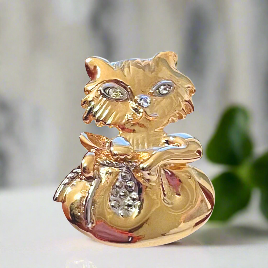 Charming 9ct Gold Plated Cat in a Sack Brooch – Crystal-Set Elegance